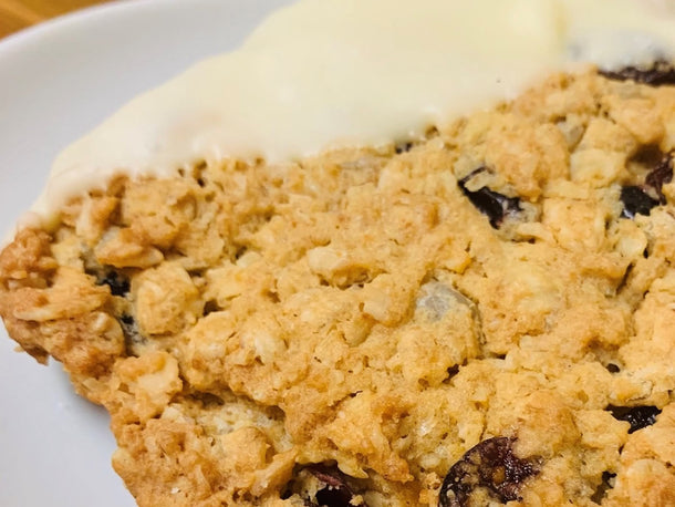 Fruit & Yoghurt Flapjacks – Sutherlands Cakes